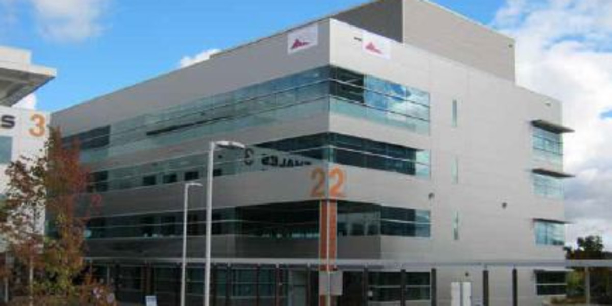 Equinox Business Park; Building 2, 70 Kent Street | JLL Properties - AU
