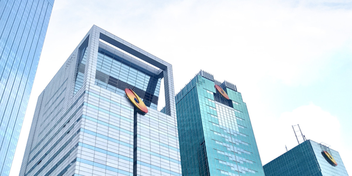 Sona Topas Tower, Jl. Jend. Sudirman Kav. 26 | JLL Indonesia