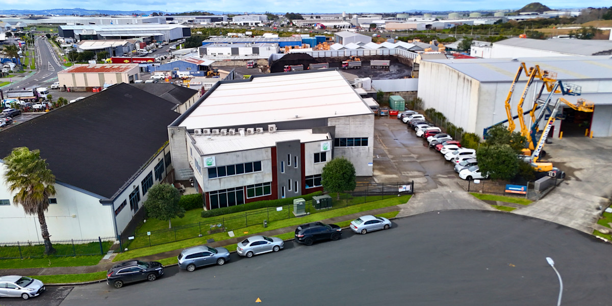 8 Golden Arches Place, Wiri | JLL Properties - NZ