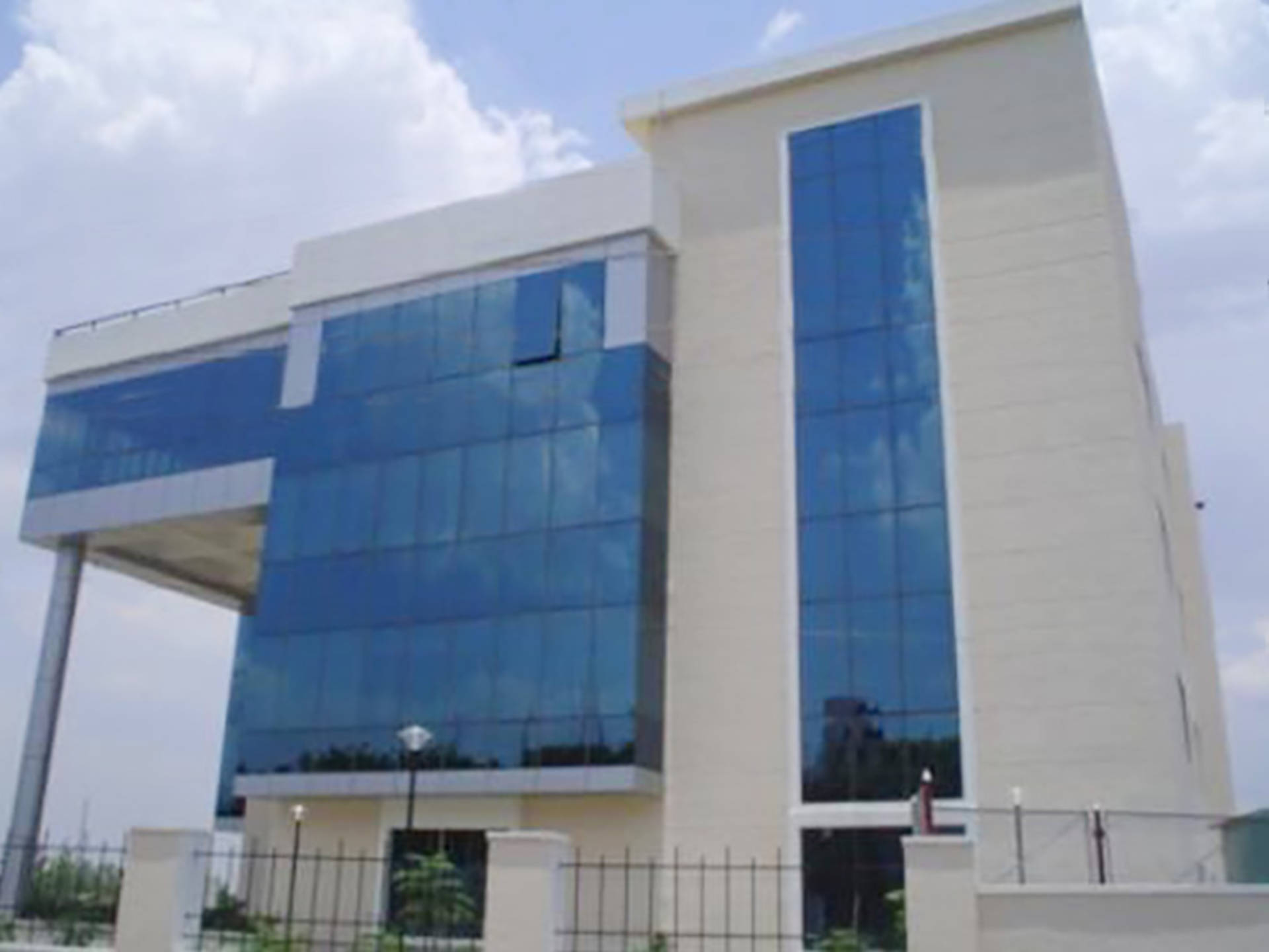 Pratik Tech Park, Electronic City | JLL Properties - IN