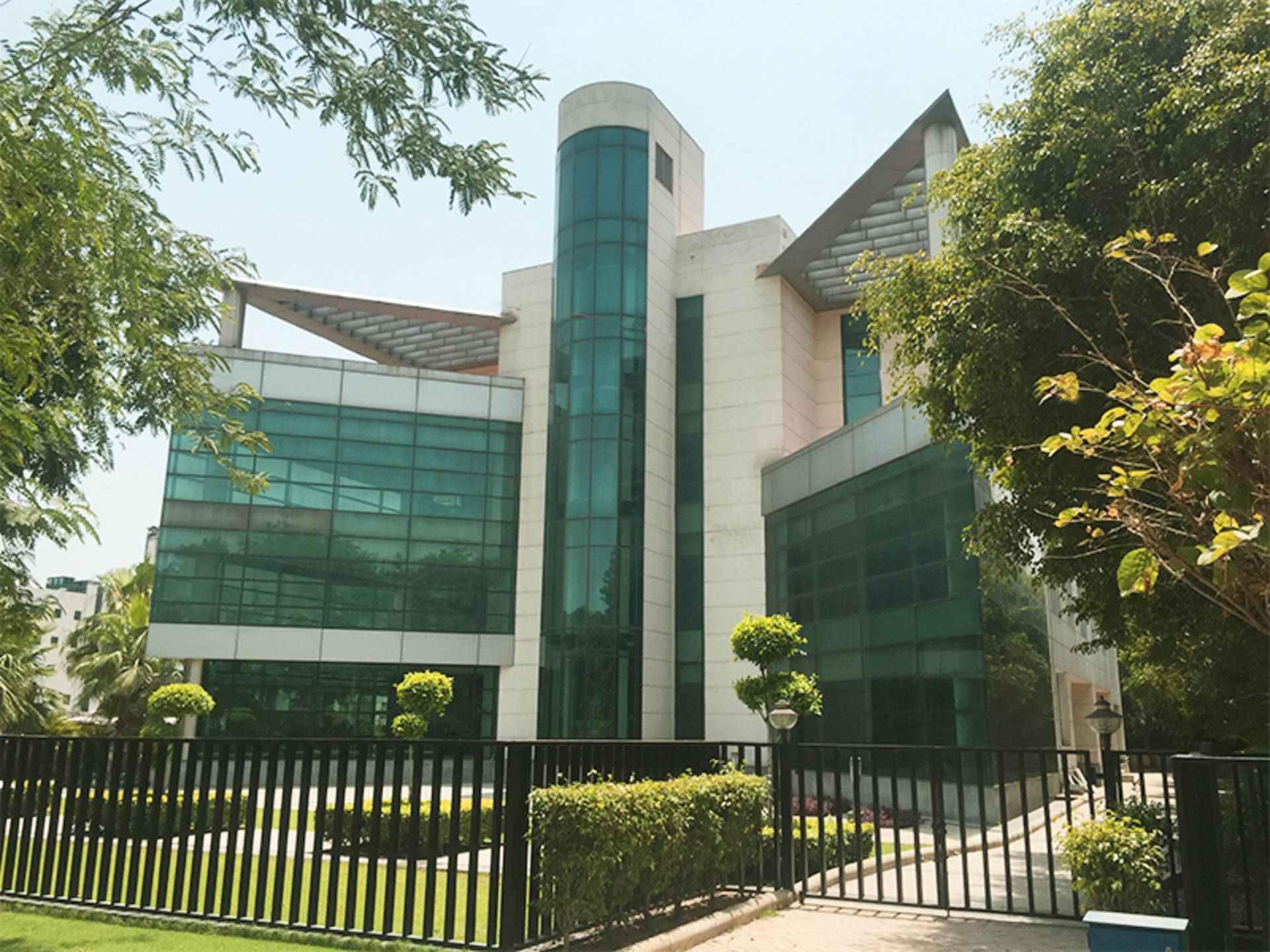 Plot No 29, Institutional Area | JLL Properties - IN