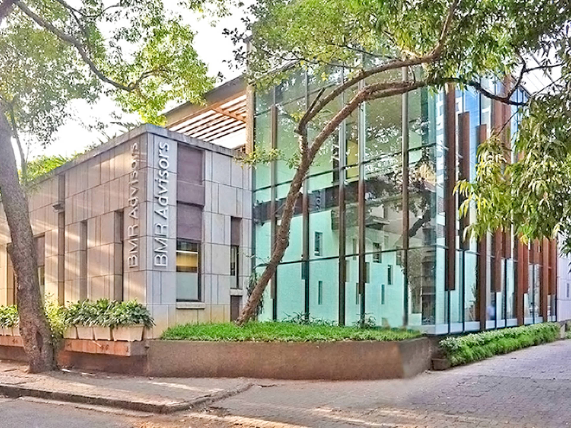 BMR House, Dr. RK Shirodkar Marg | JLL Properties - IN