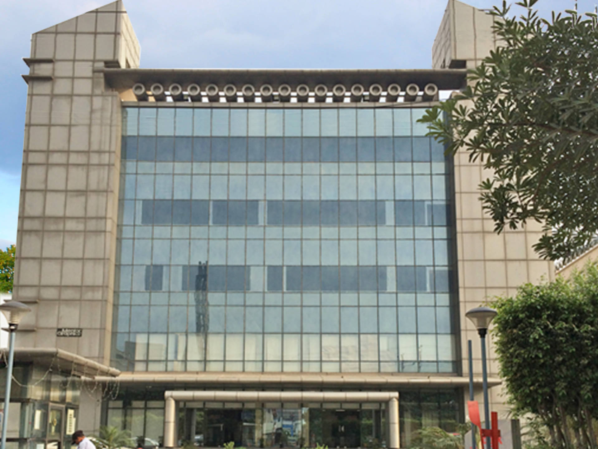 Bhutani Techno Park - Tower B, Sector 127 | JLL Properties - IN