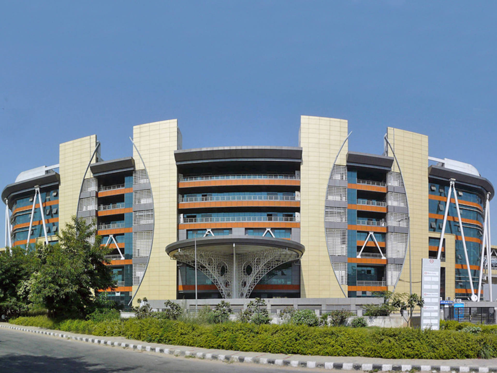 Huda Metro Park, Huda City Centre, Sector-29 | JLL Properties - IN