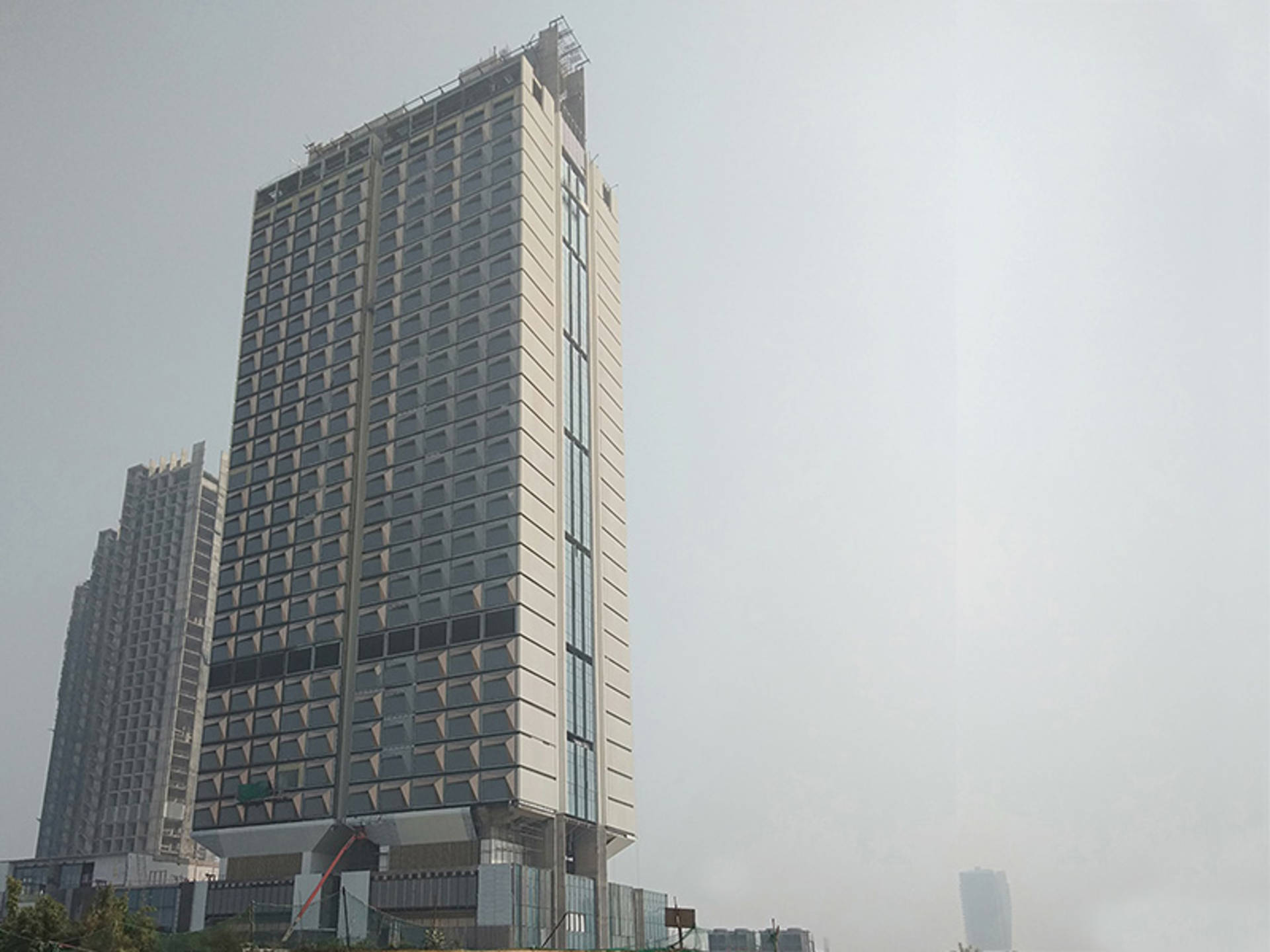 Ireo Grand View Tower, Sector 58 | JLL Properties - IN