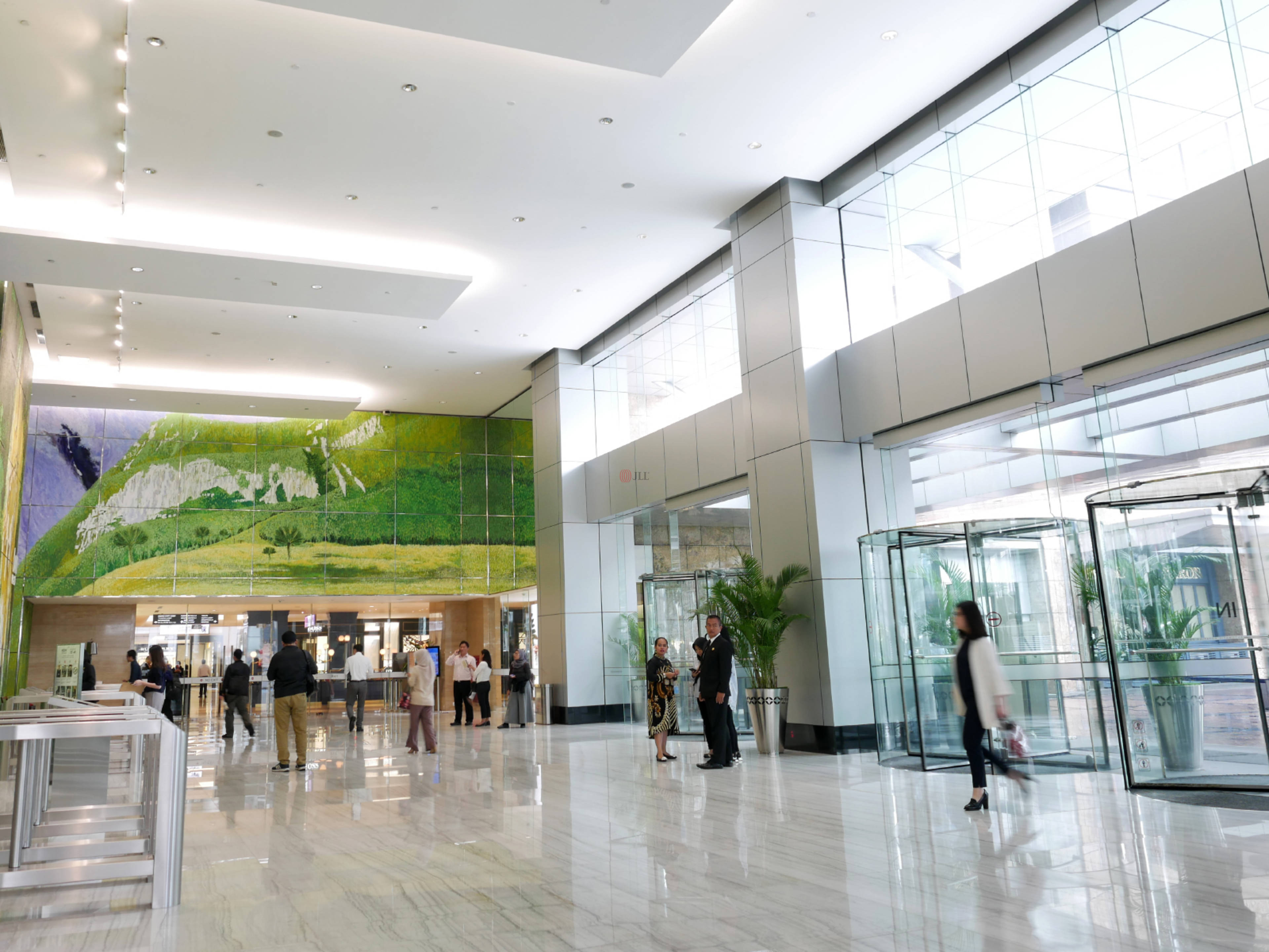 The Plaza, Jl. M.H. Thamrin Kav 28-30 | JLL Indonesia