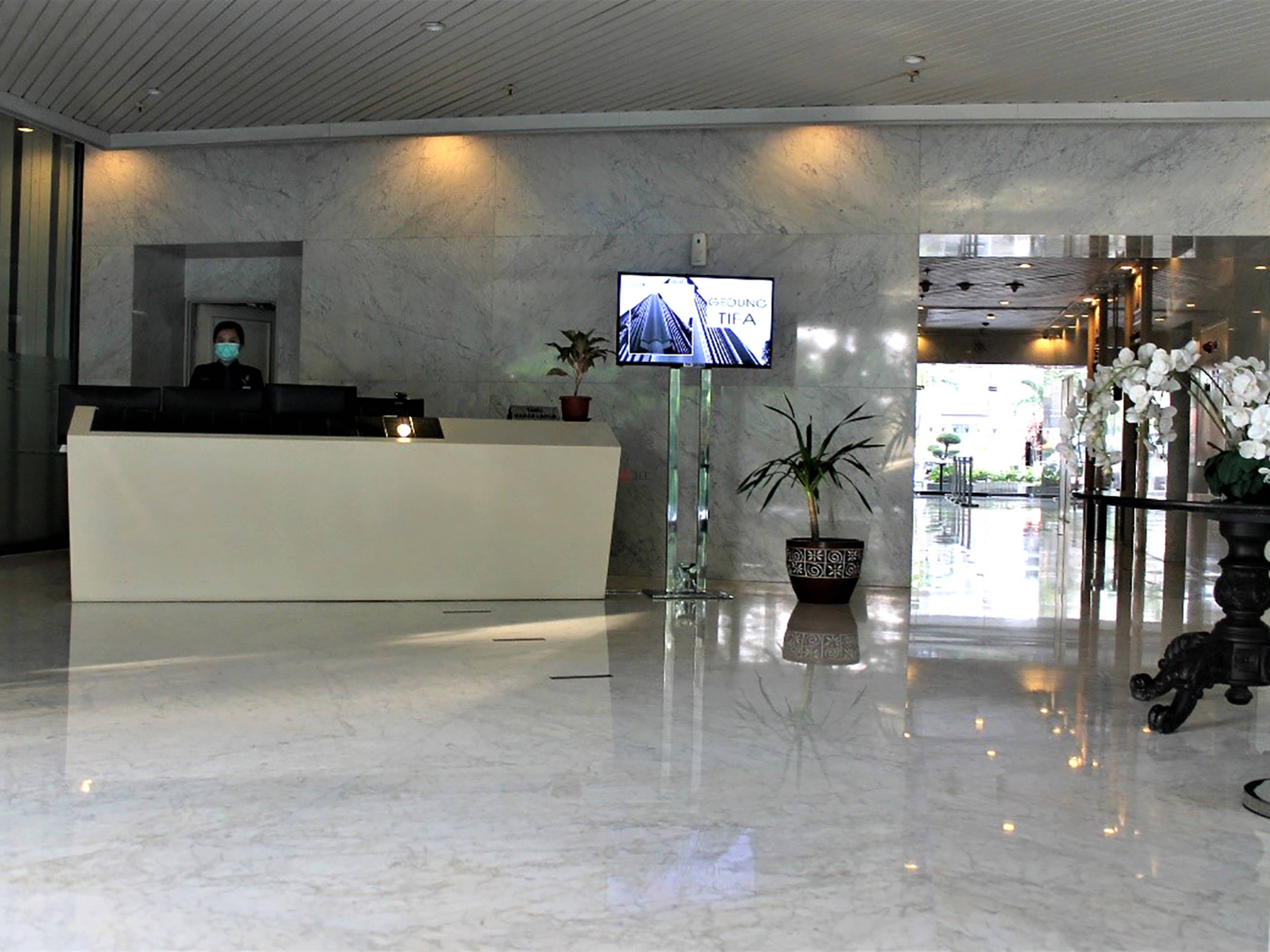 Gedung Tifa, Jl. Kuningan Barat No. 26 | JLL Indonesia
