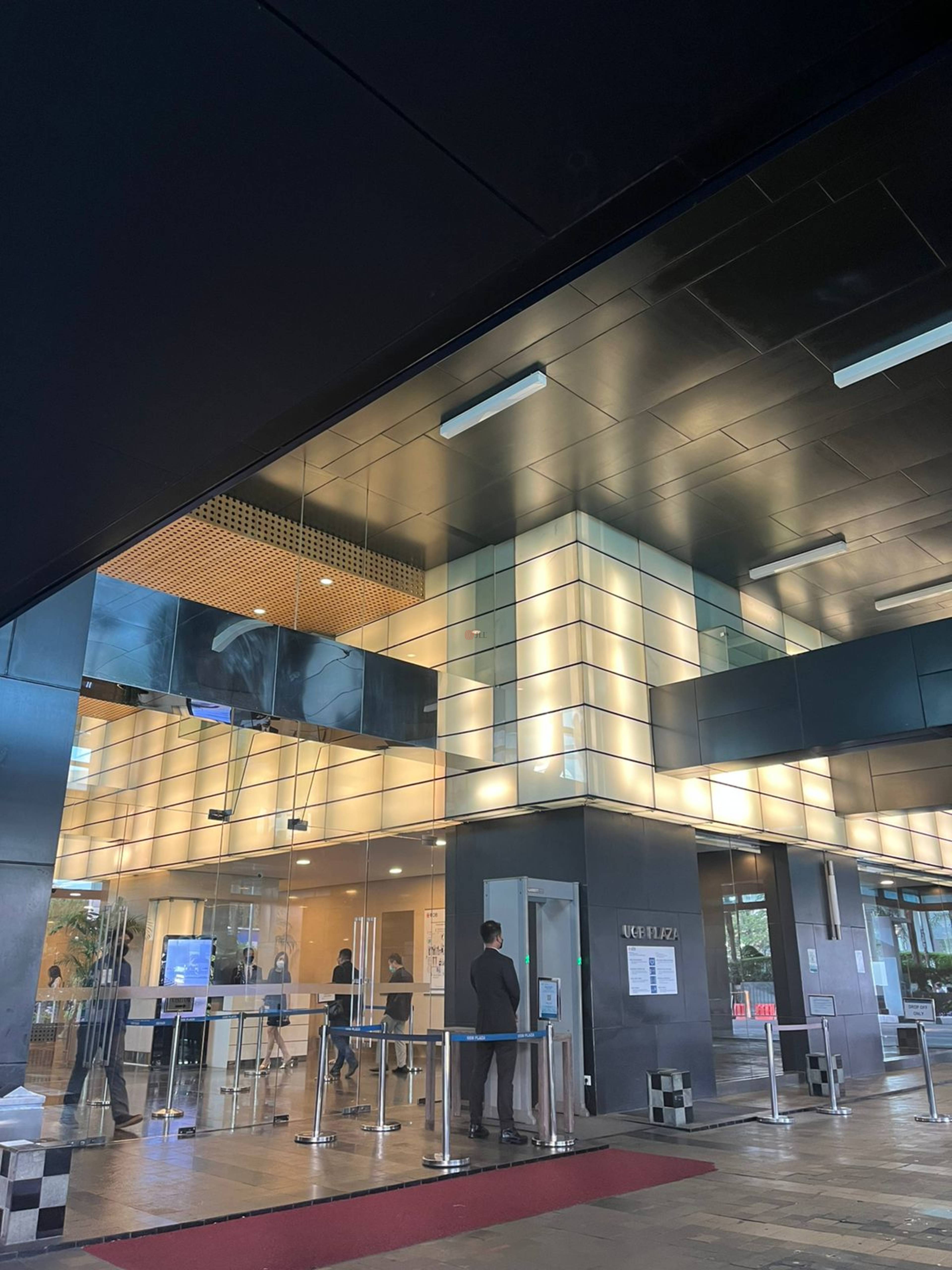 UOB Plaza, Jl. M.H. Thamrin No. 8-10 | JLL Indonesia