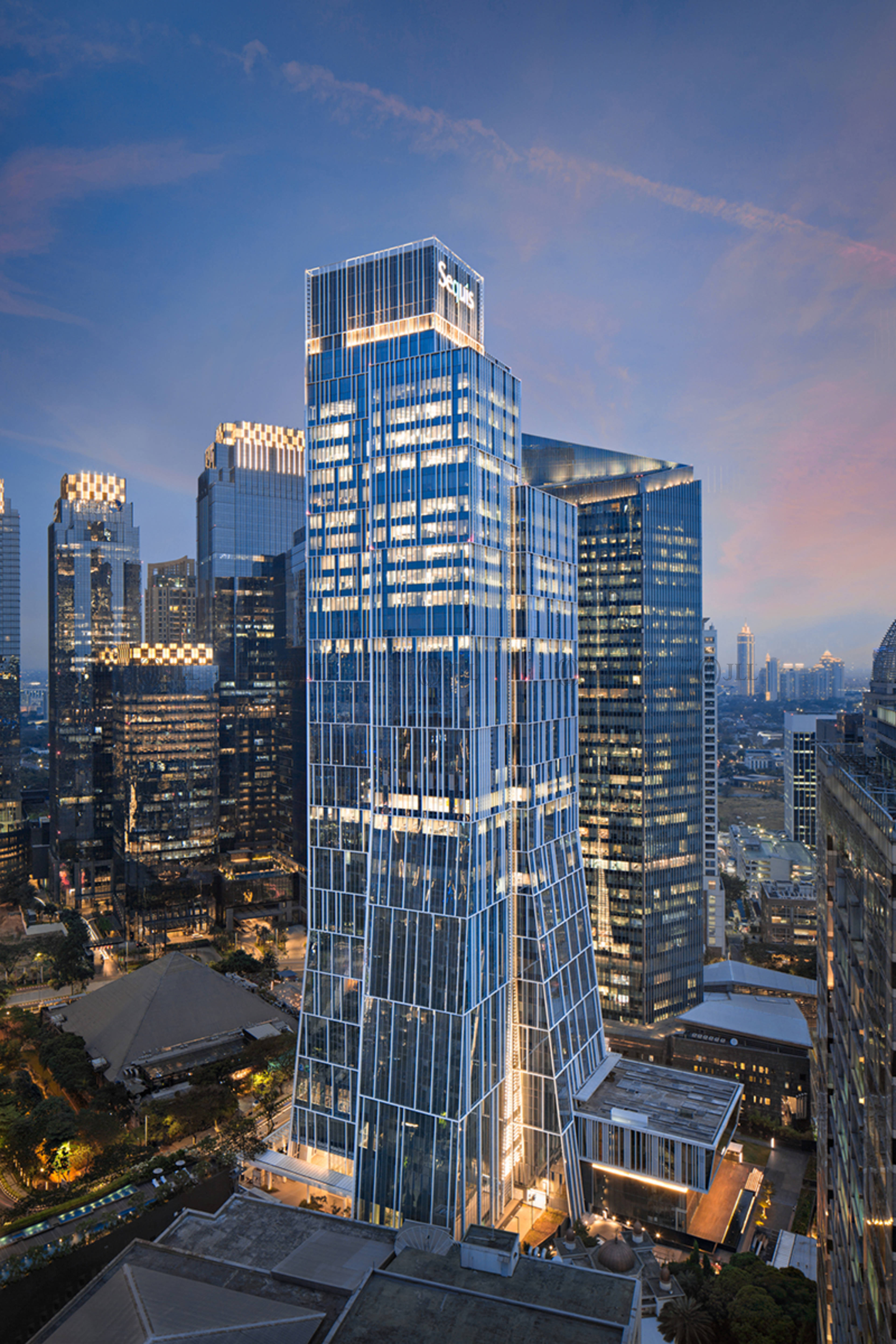 Sequis Tower, Jl. Jend. Sudirman Kav. 71 | JLL Indonesia