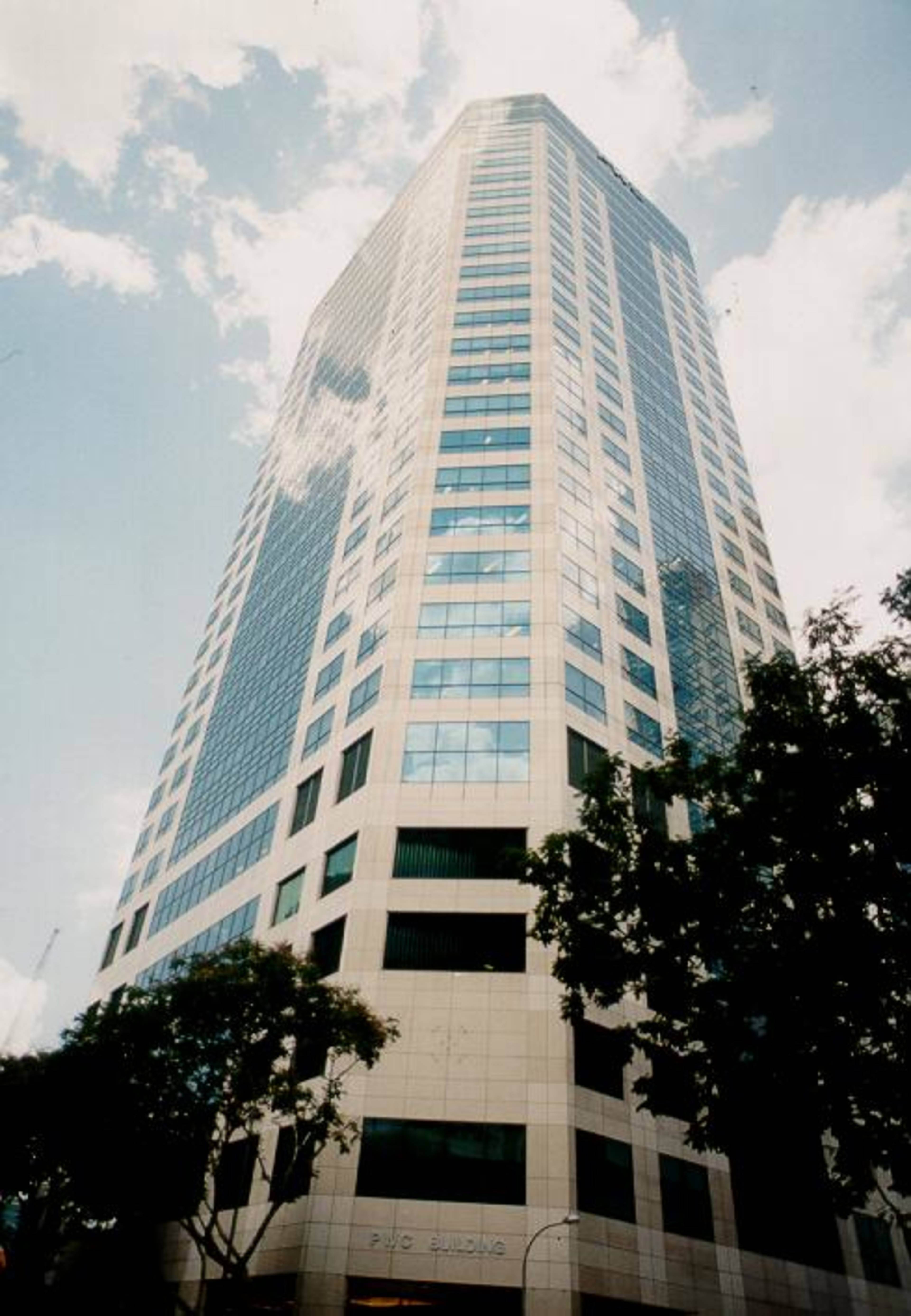 Manulife Tower, 8 Cross Street | JLL Properties - SG