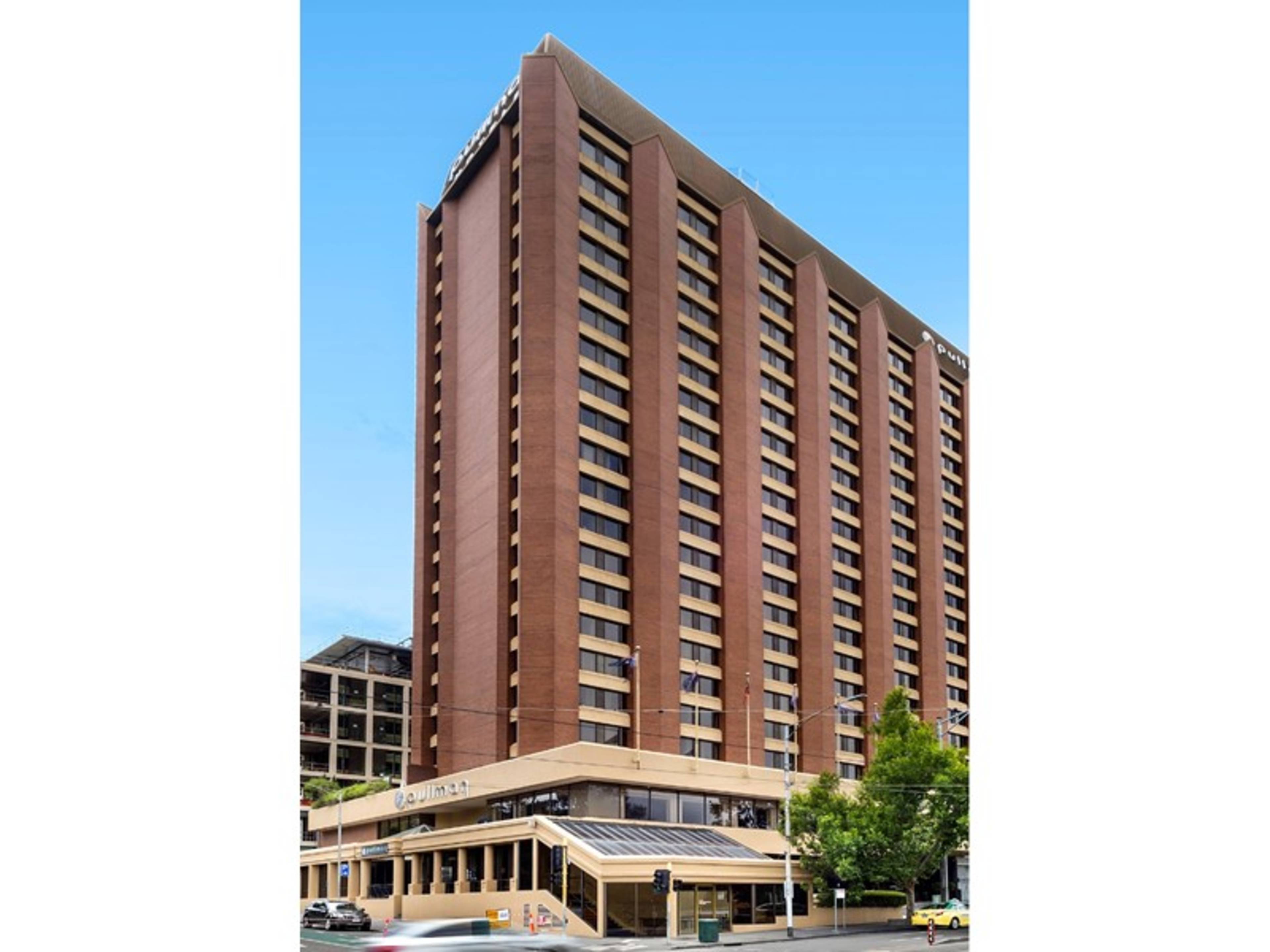 Pullman Melbourne on the Park, 192 Wellington Parade | JLL Properties - AU