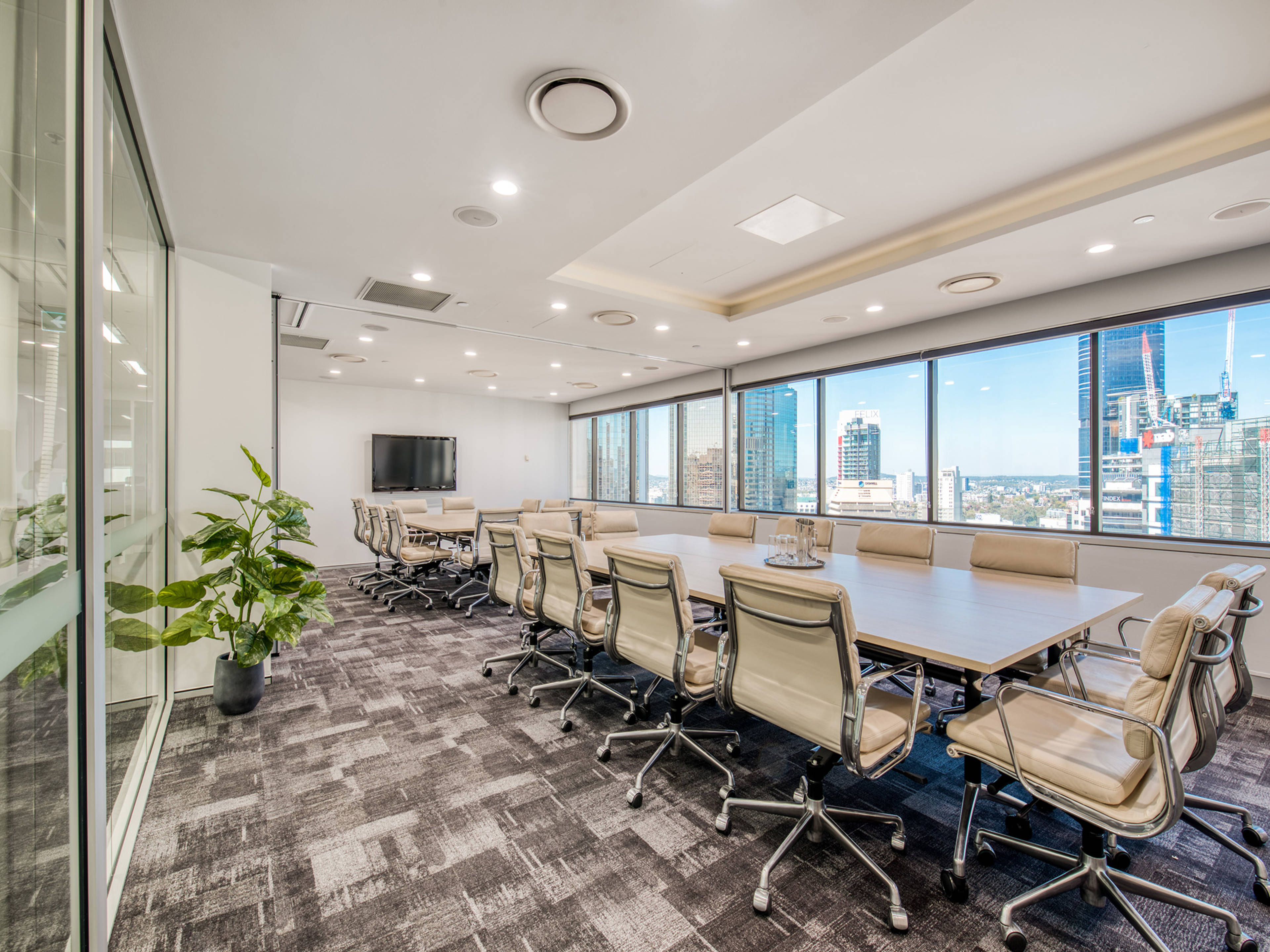 HSBC Building, 300 Queen Street | JLL Properties - AU