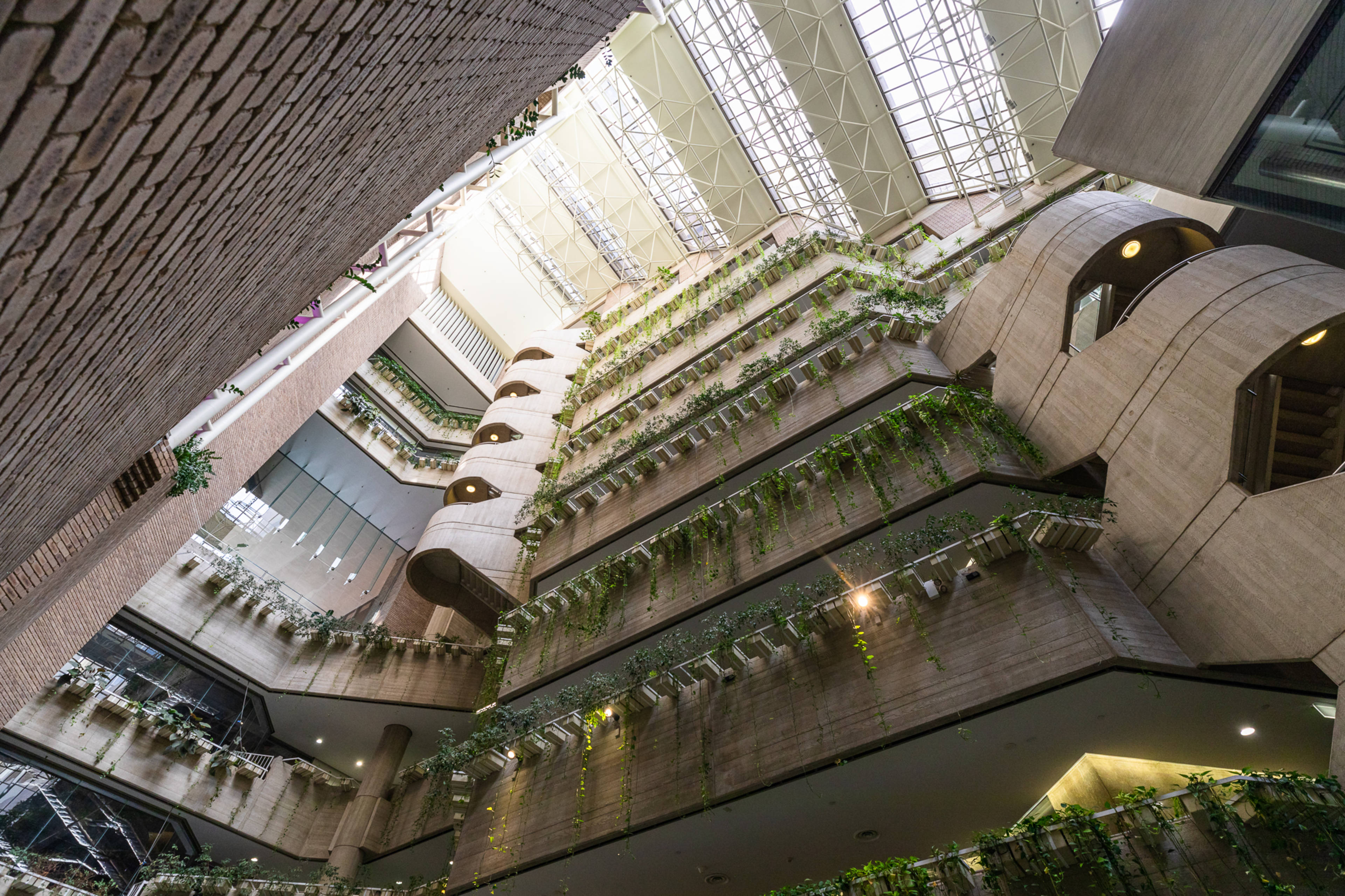 The Atrium, 168 St Georges Terrace | JLL Properties - AU