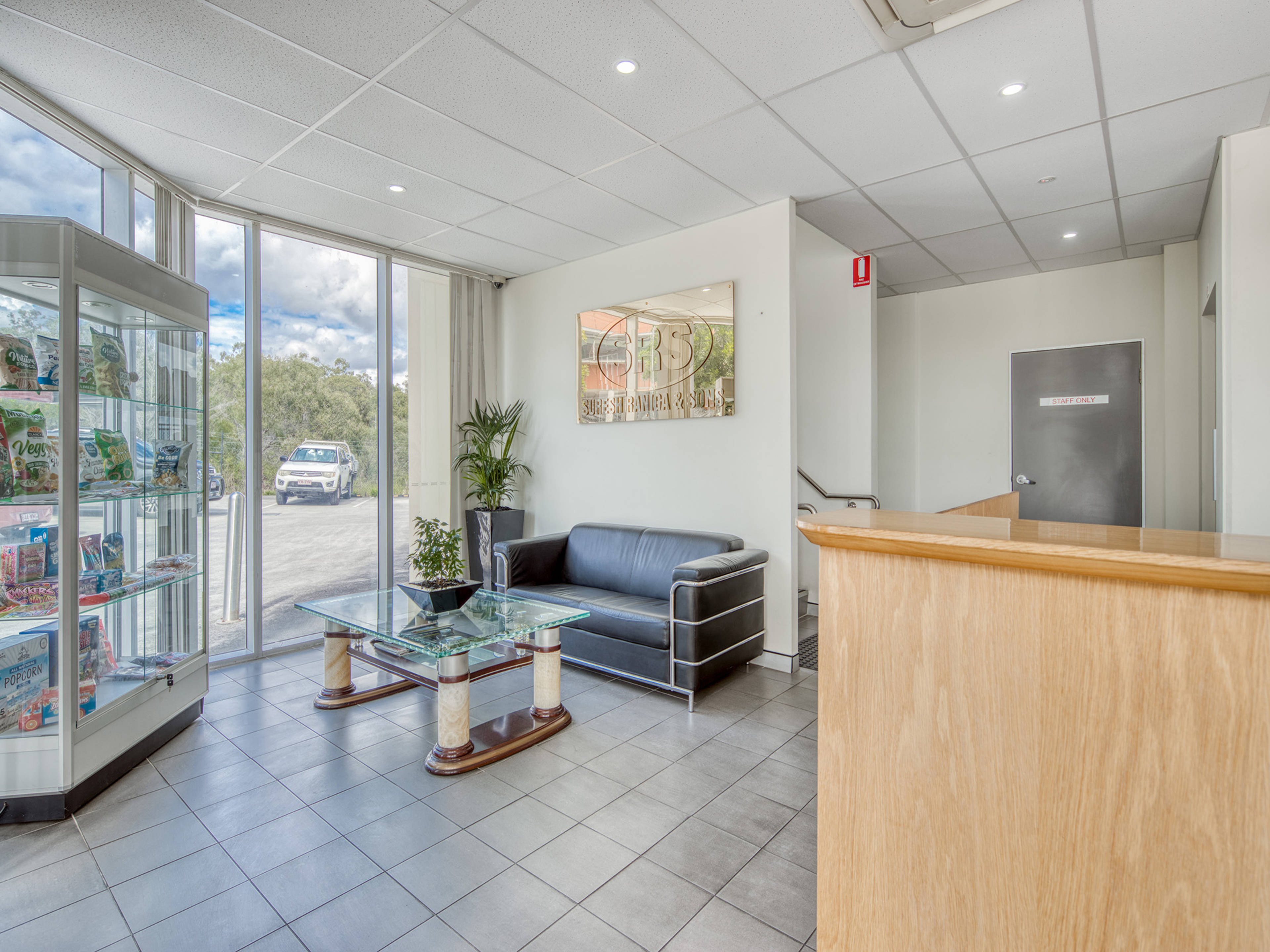 27 Technology Drive | JLL Properties - AU