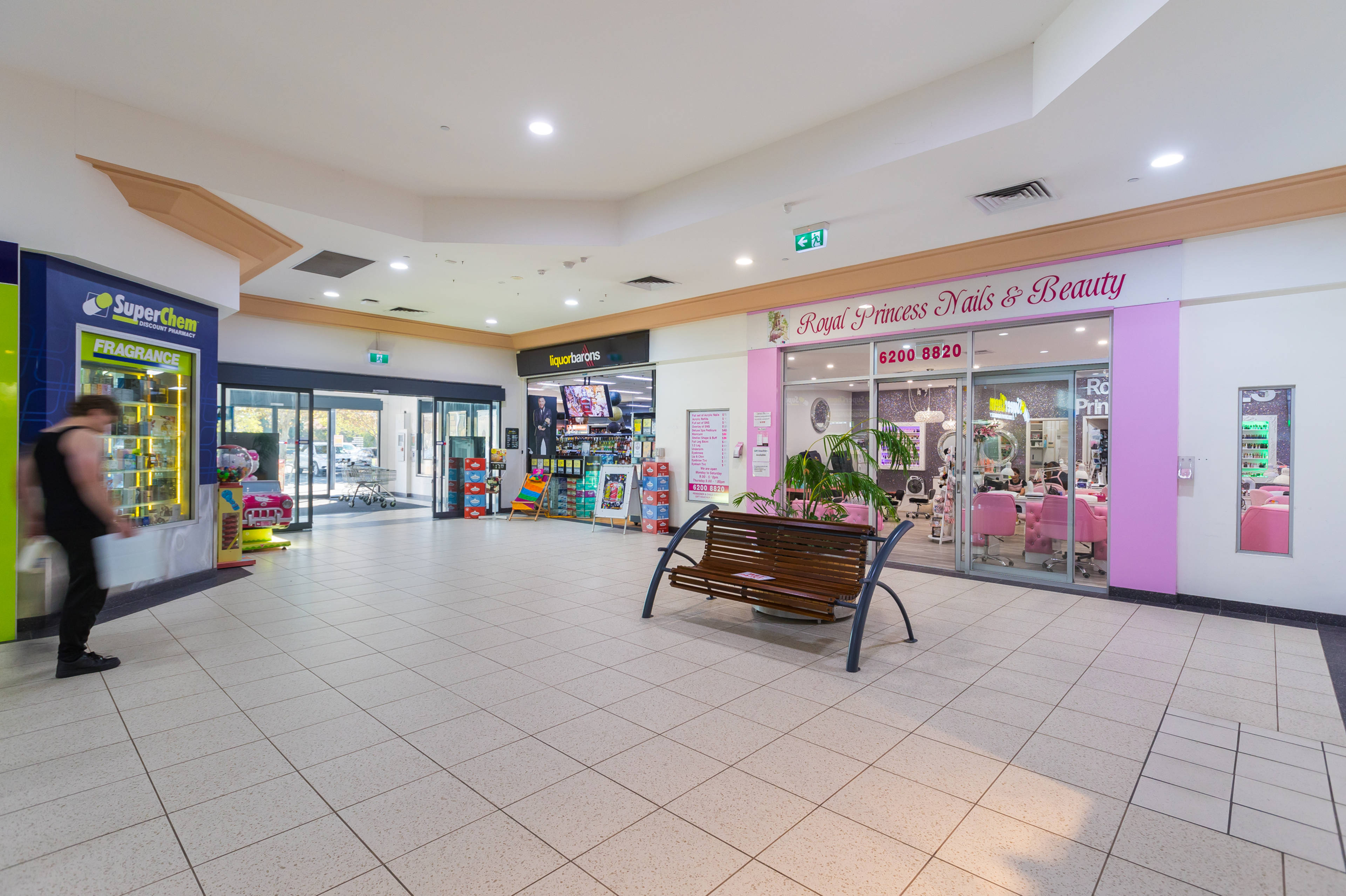 Kinross Central Shopping Centre, 1 Selkirk Drive | JLL Properties - AU