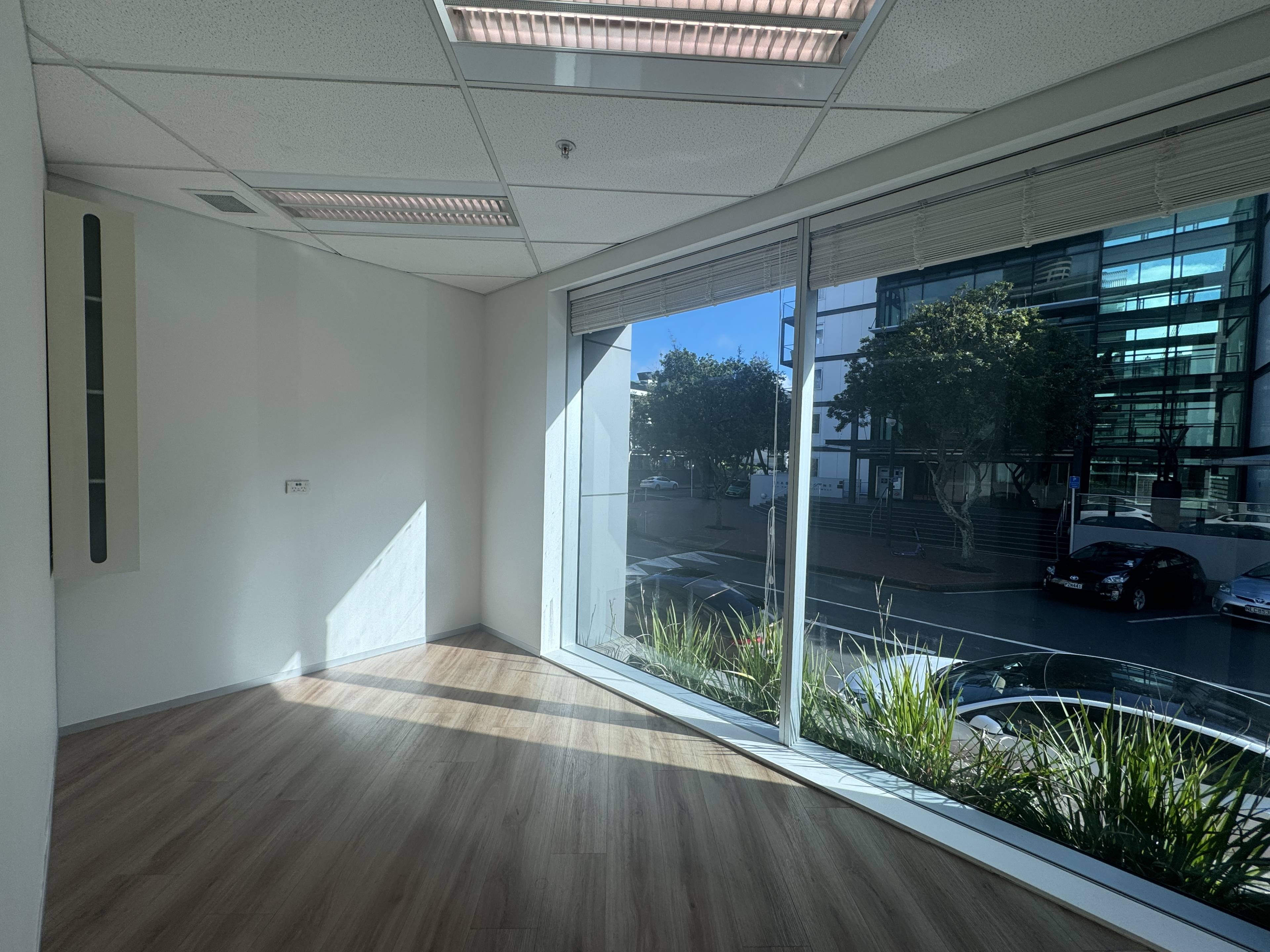 Part Ground Level, MasterCard House, 136 Customs Street W | JLL ...