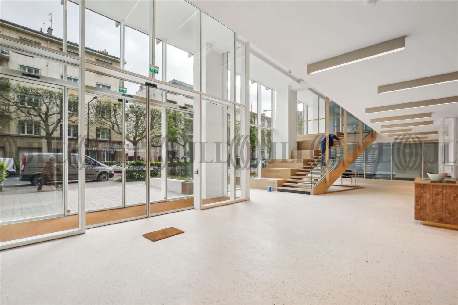 bureaux à louer - JUST B 92100 Ile-de-France BOULOGNE BILLANCOURT (75355) | JLL France