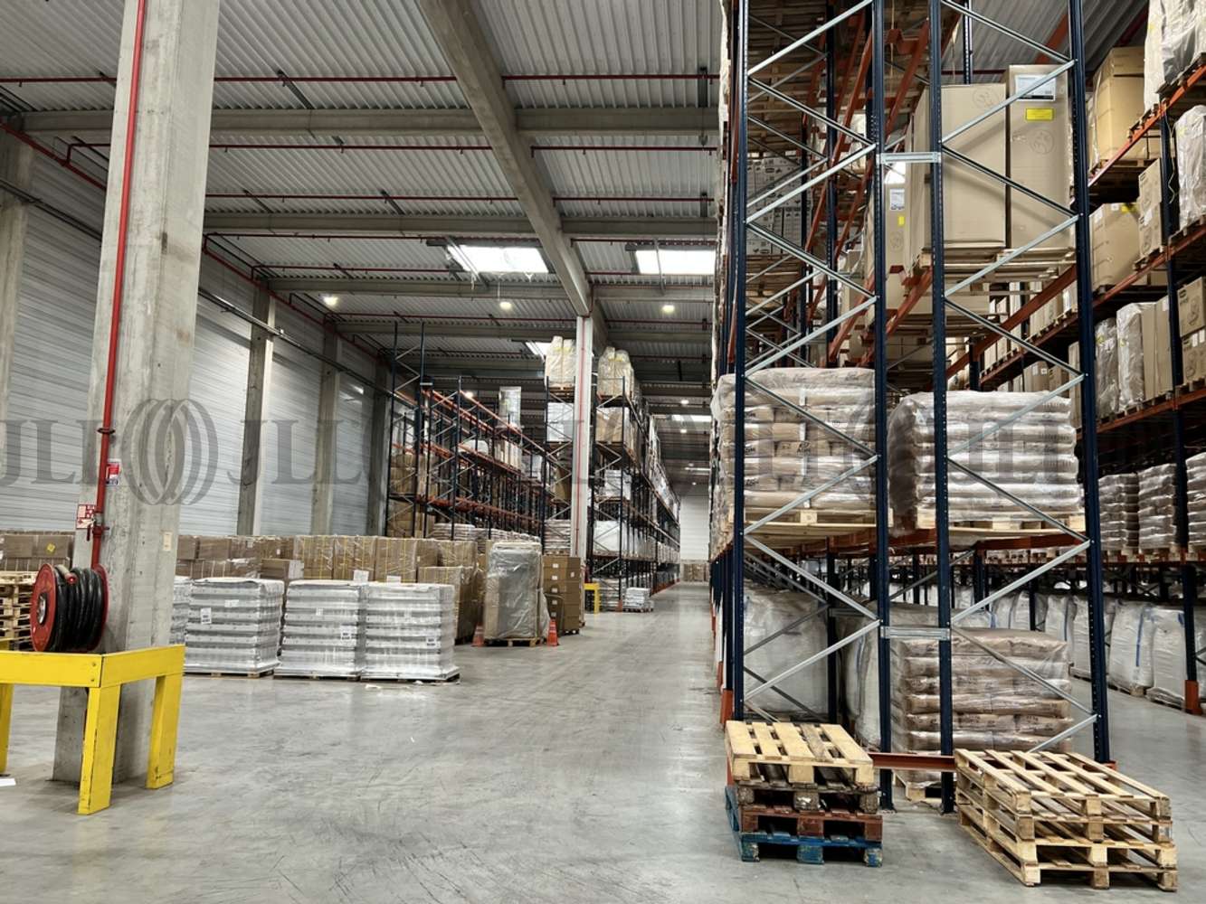 plateformes logistiques à louer - DISTRIPORT - BATIMENT A4 13230 Provence-Alpes-Côte d'Azur PORT ...