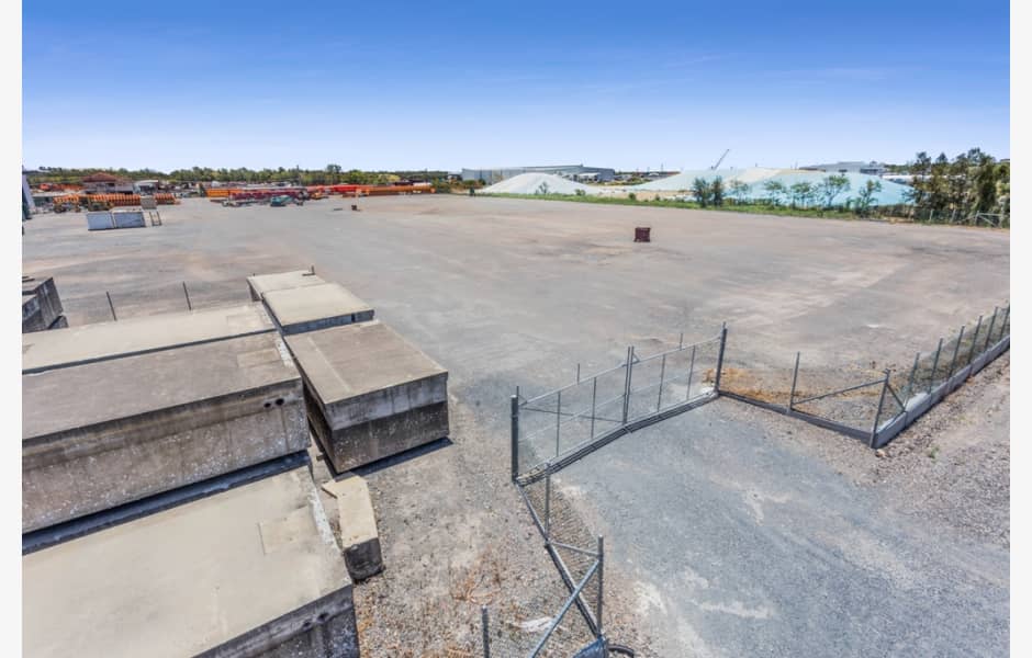 99 Main Beach Road | 99 Main Beach Road, | Pinkenba properties | JLL ...