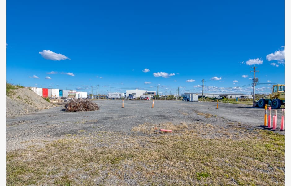 167 Main Beach Road | 167 Main Beach Road, | Pinkenba properties | JLL ...