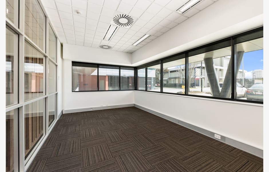 Capital Centre | 2 - 6 Shea Street, | Phillip properties | JLL Property ...