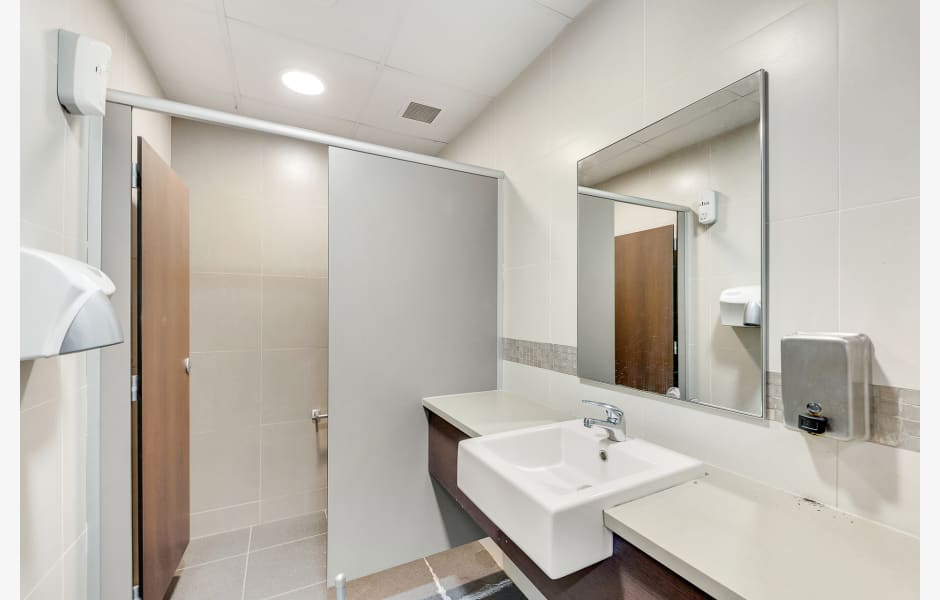 Capital Centre | 2 - 6 Shea Street, | Phillip properties | JLL Property ...