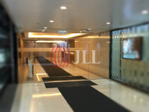 Two Harbour Square | 九龍東 商業物業 | 仲量聯行