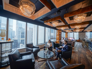 LHT Tower | 31 Queen's Road Central, | Hong Kong 商業 properties | JLL ...