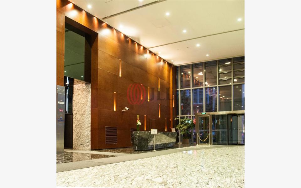 Greentech Tower | 436 Hengfeng Road, | Shanghai Office properties | JLL Property Hong Kong