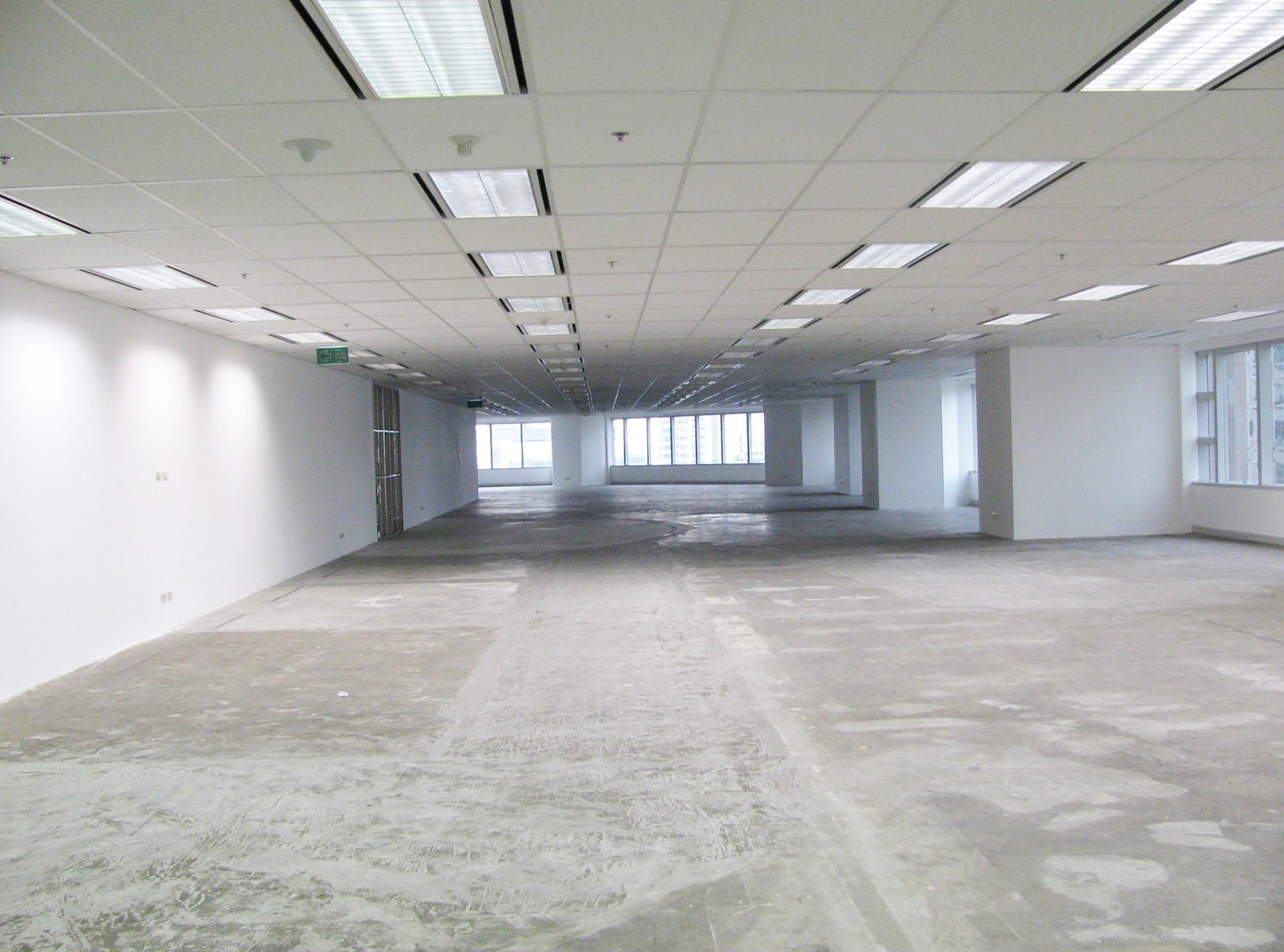 CRC Tower- All Seasons Place, 87/2, Wireless Road, Lumphini | JLL Thailand